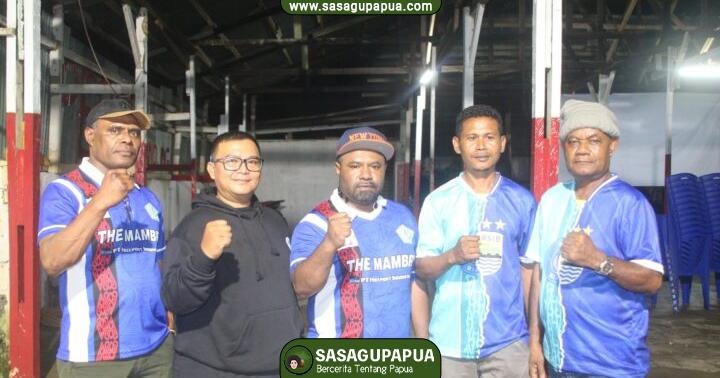 Foto Rangkaian Suasana Nobar The Mambri dan The Viking Timika ...